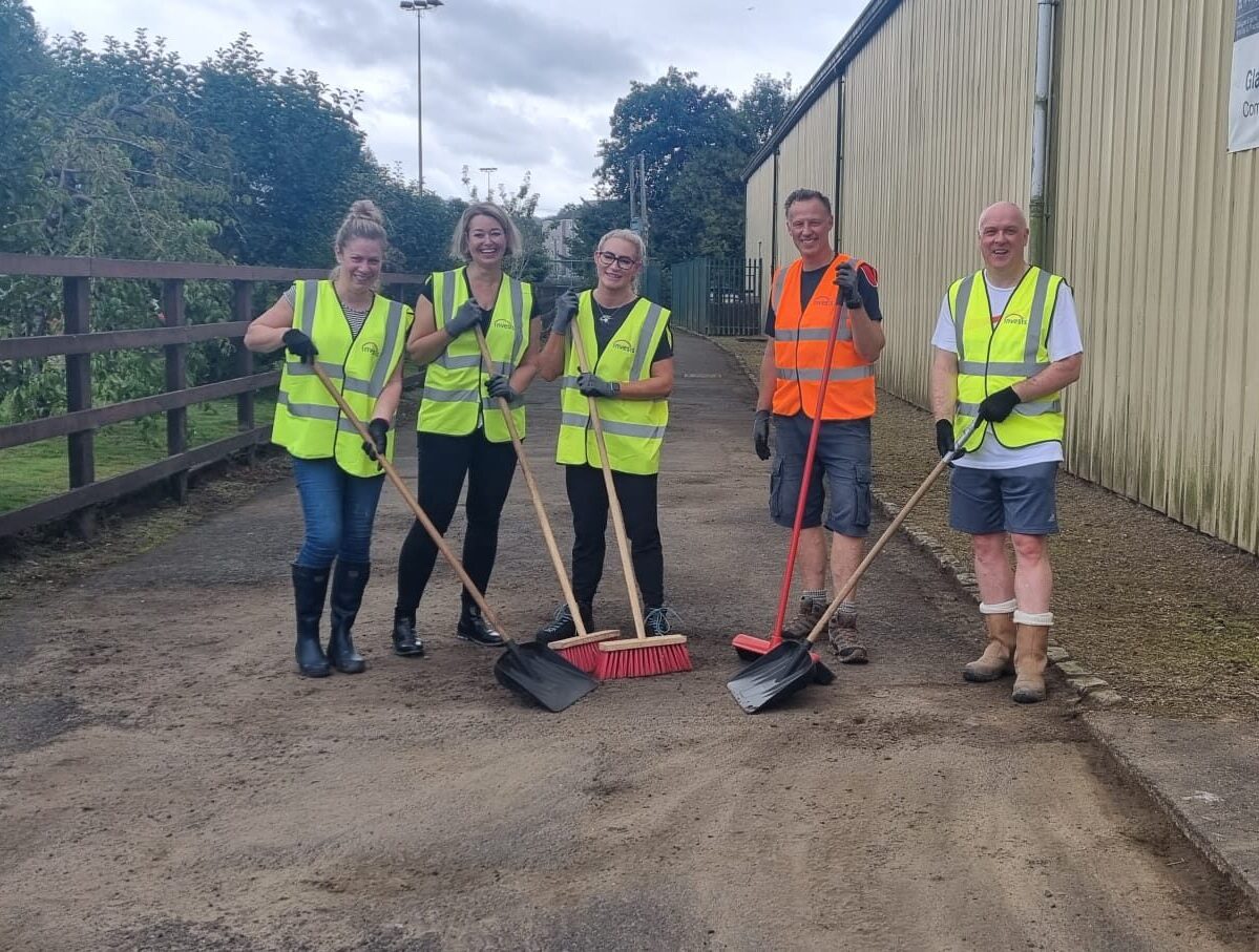 Invesis Colleagues Raise £3,926.75/ €4,532 for Charity | Invesis